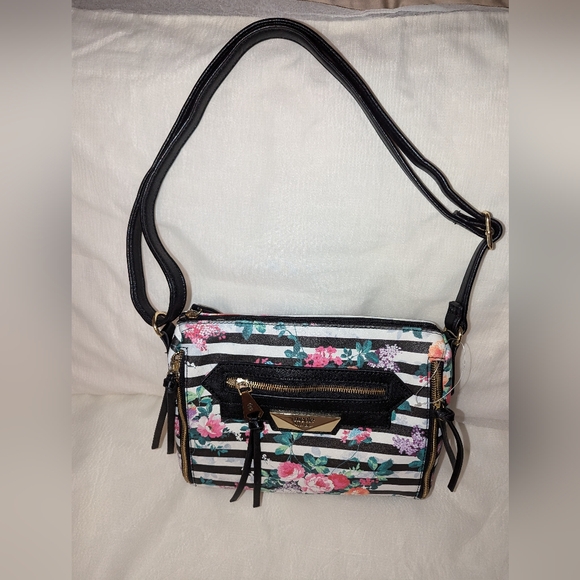 Nicole by Nicole Miller | Bags | Nicole Miller Multi Pocket Shoulder ...